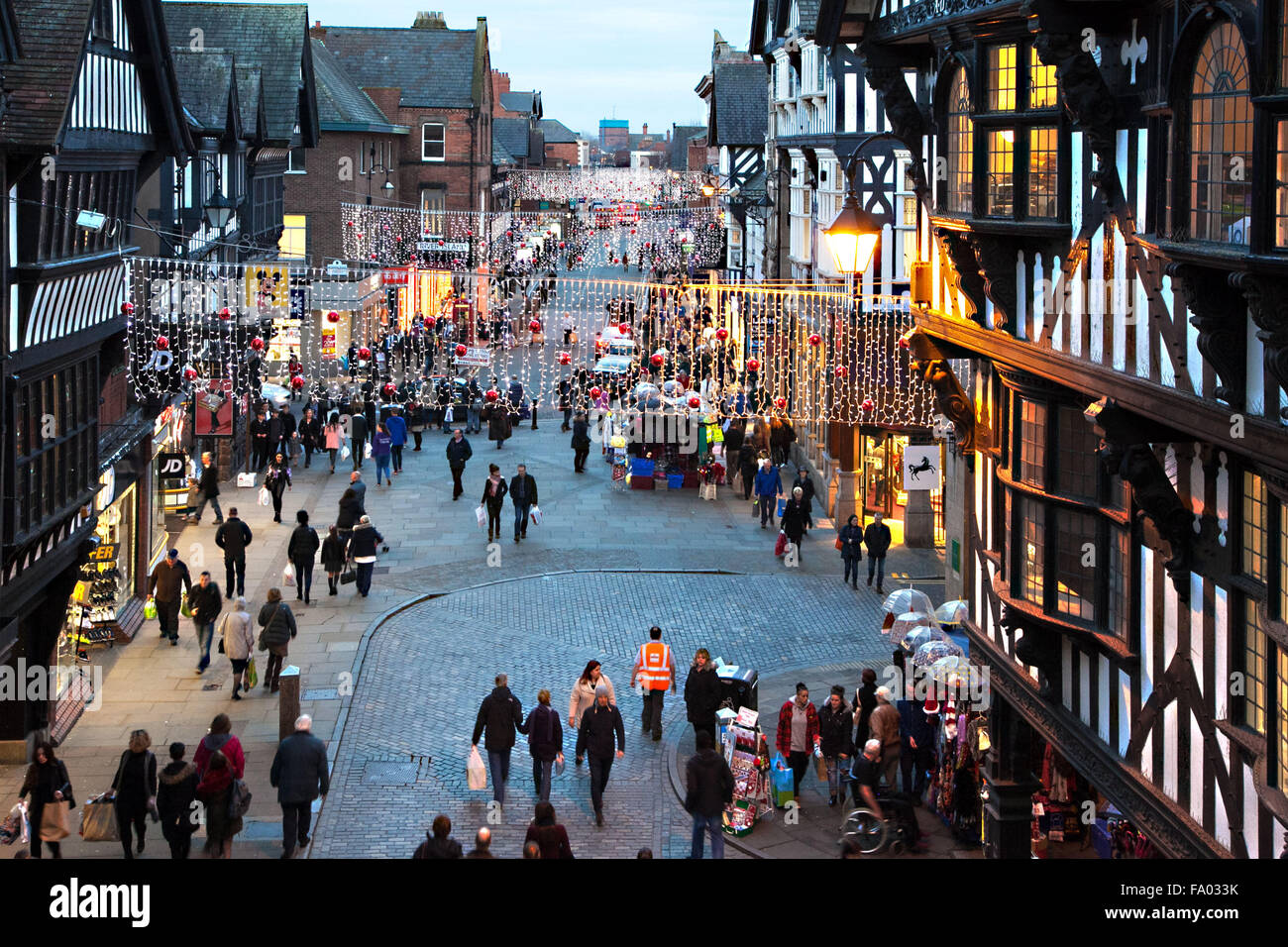 Street scene of Chester England with Christmas lights and people ...