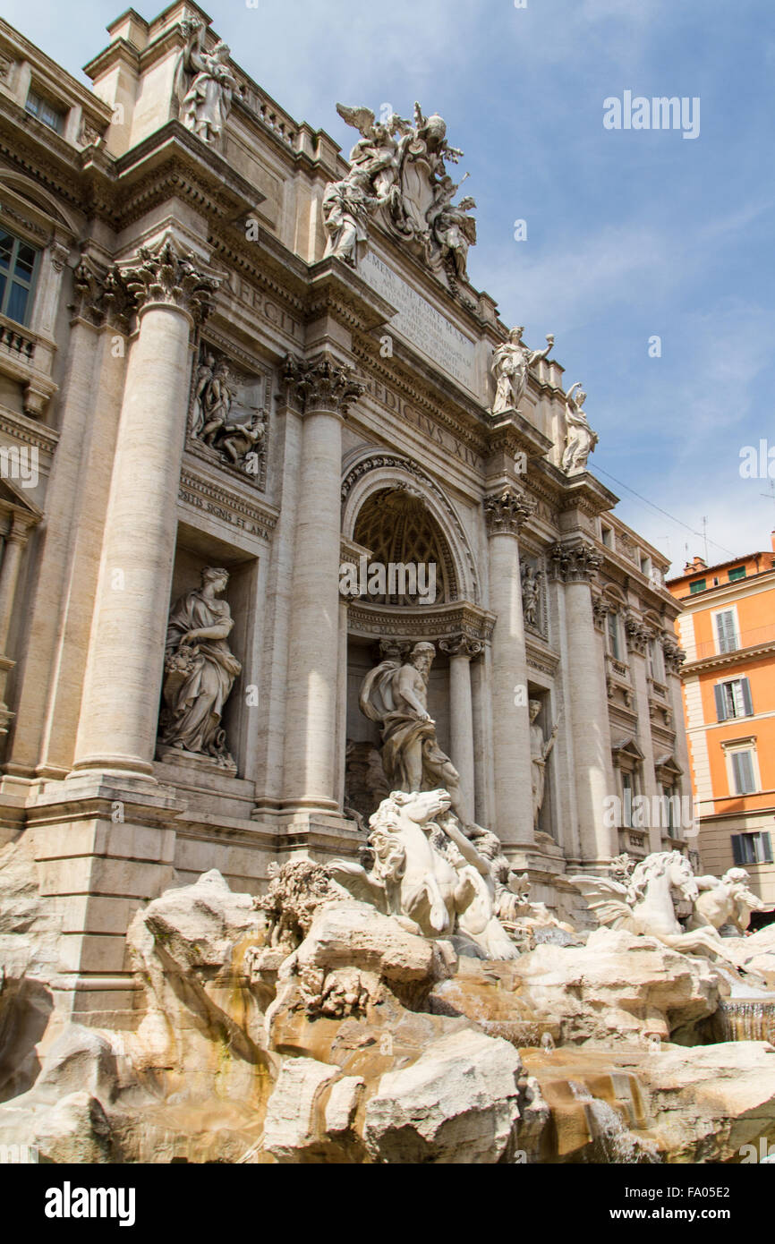 Fountain di Trevi - most famous Rome's fountains in the world. Italy ...