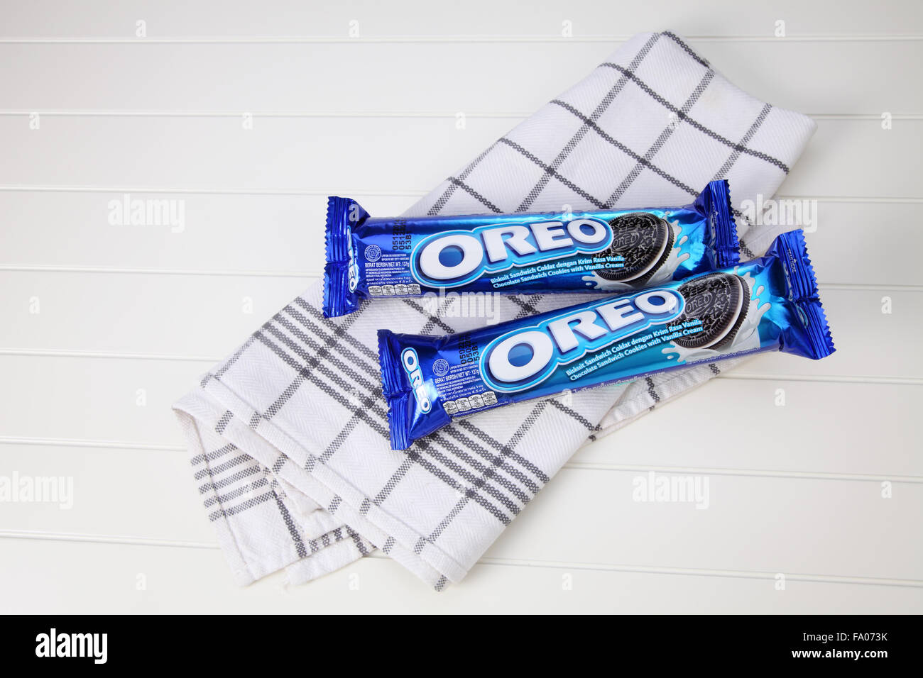 Chocolate wafers cookies cream isolated hi-res stock photography and ...