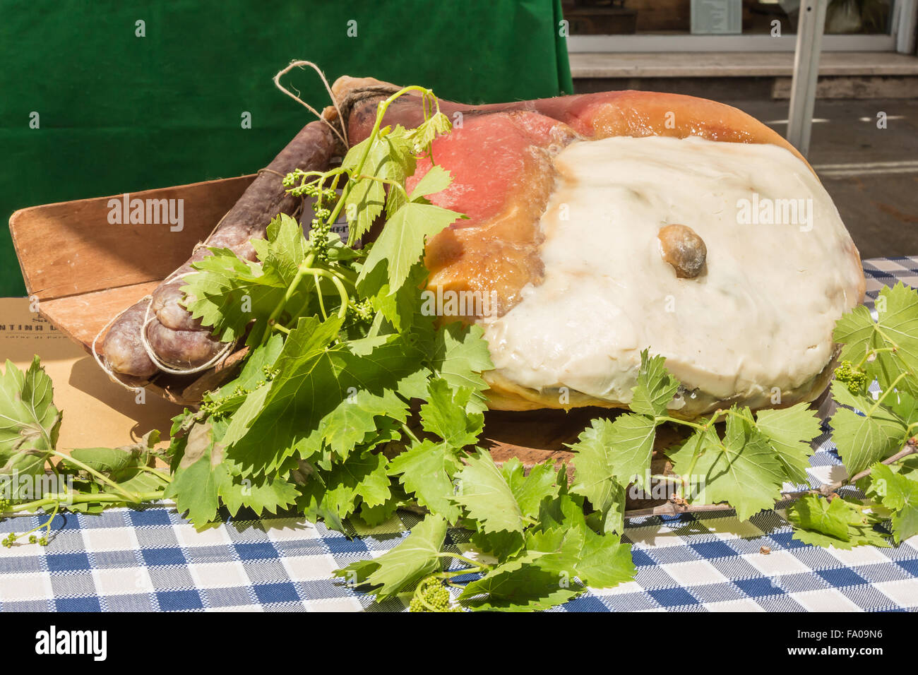 Ham meat parma leg whole pork hi-res stock photography and images - Alamy