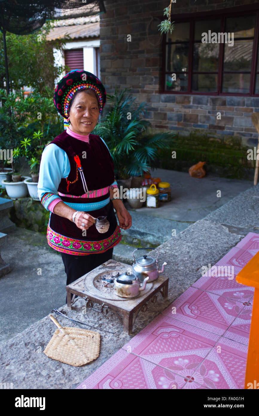 Bai women in traditional costume hi-res stock photography and images ...