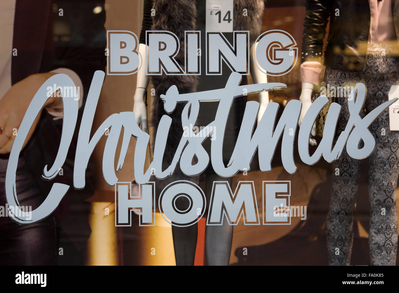 Merry Christmas sign in shop window Stock Photo - Alamy