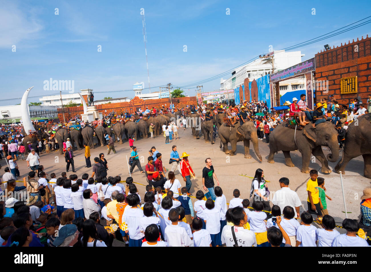 Special elephant breakfast buffet served at finish of downtown parade ...