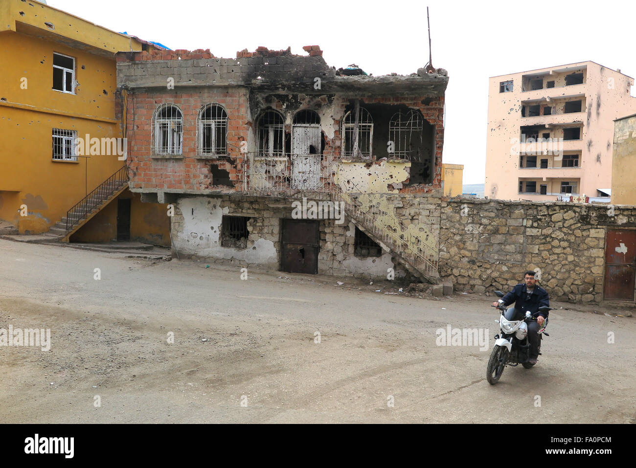 Kurdish civil war in turkey hi-res stock photography and images - Alamy