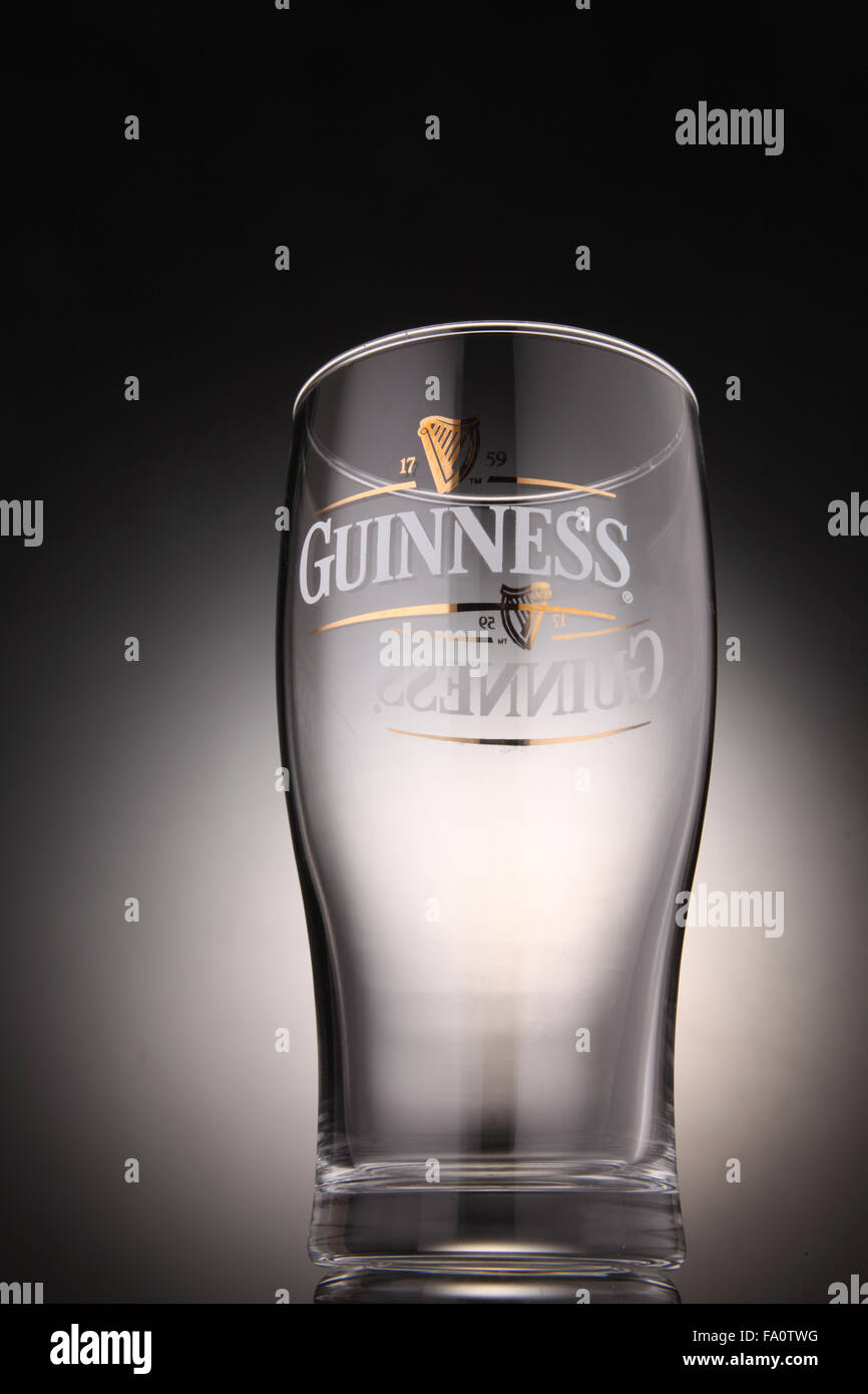 Empty guinness glass hi-res stock photography and images - Alamy