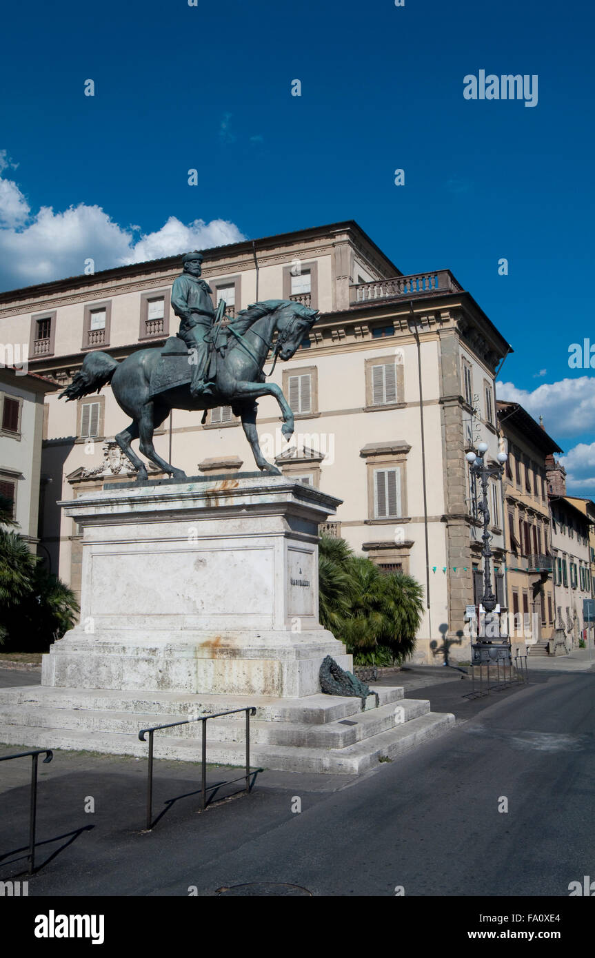 Giuseppe garibaldi square hi-res stock photography and images - Alamy
