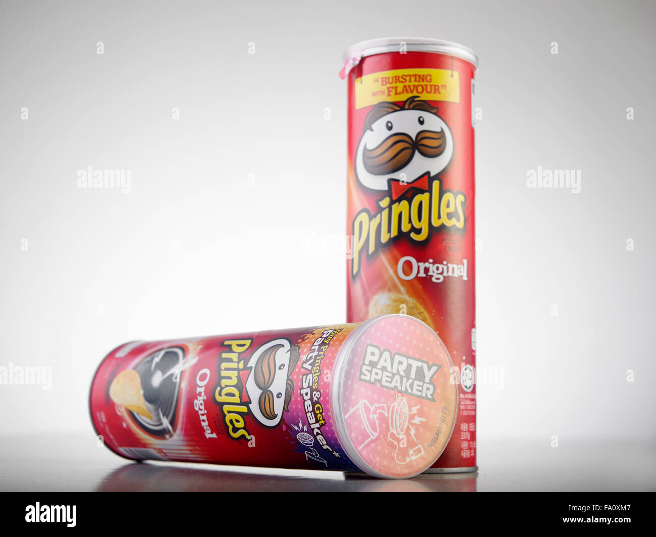 Pringles potato chips sour cream and onion hi-res stock photography and ...