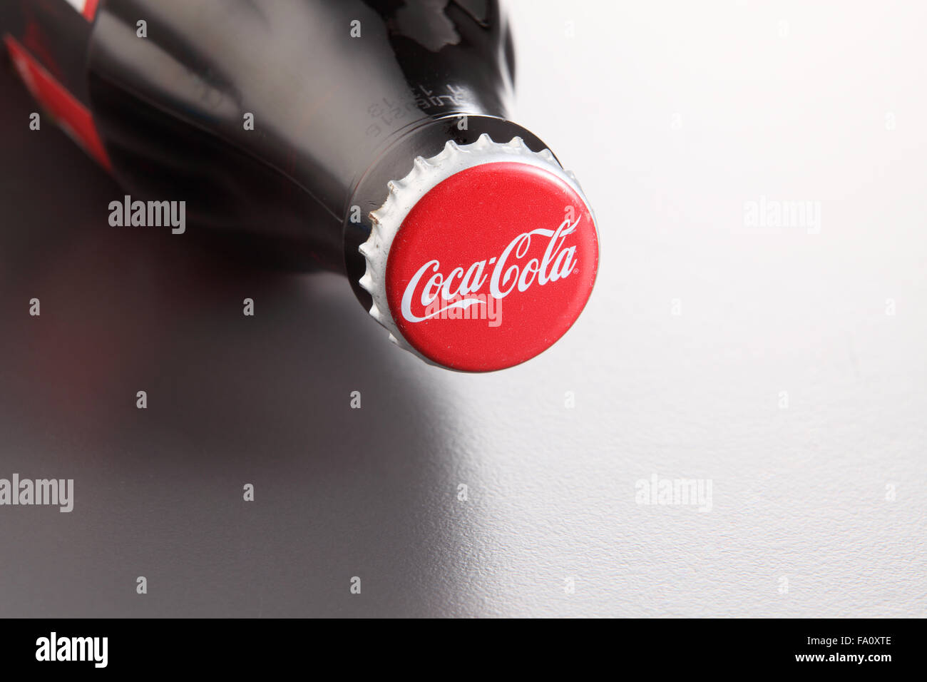 Coca cola bottle plastic lid hi-res stock photography and images - Alamy