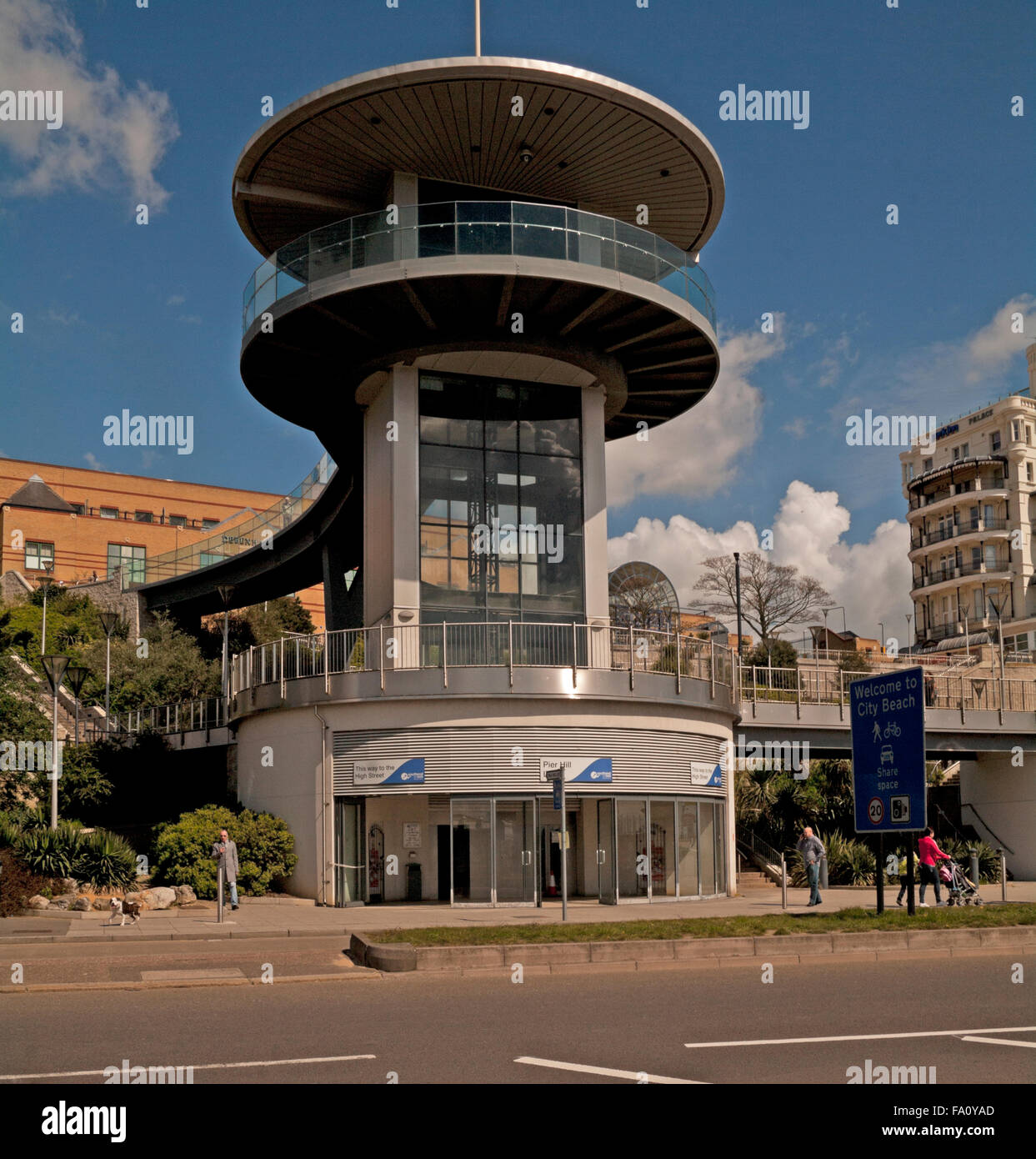 Pier Hill Lift, Front, Southend, Essex, England Stock Photo - Alamy