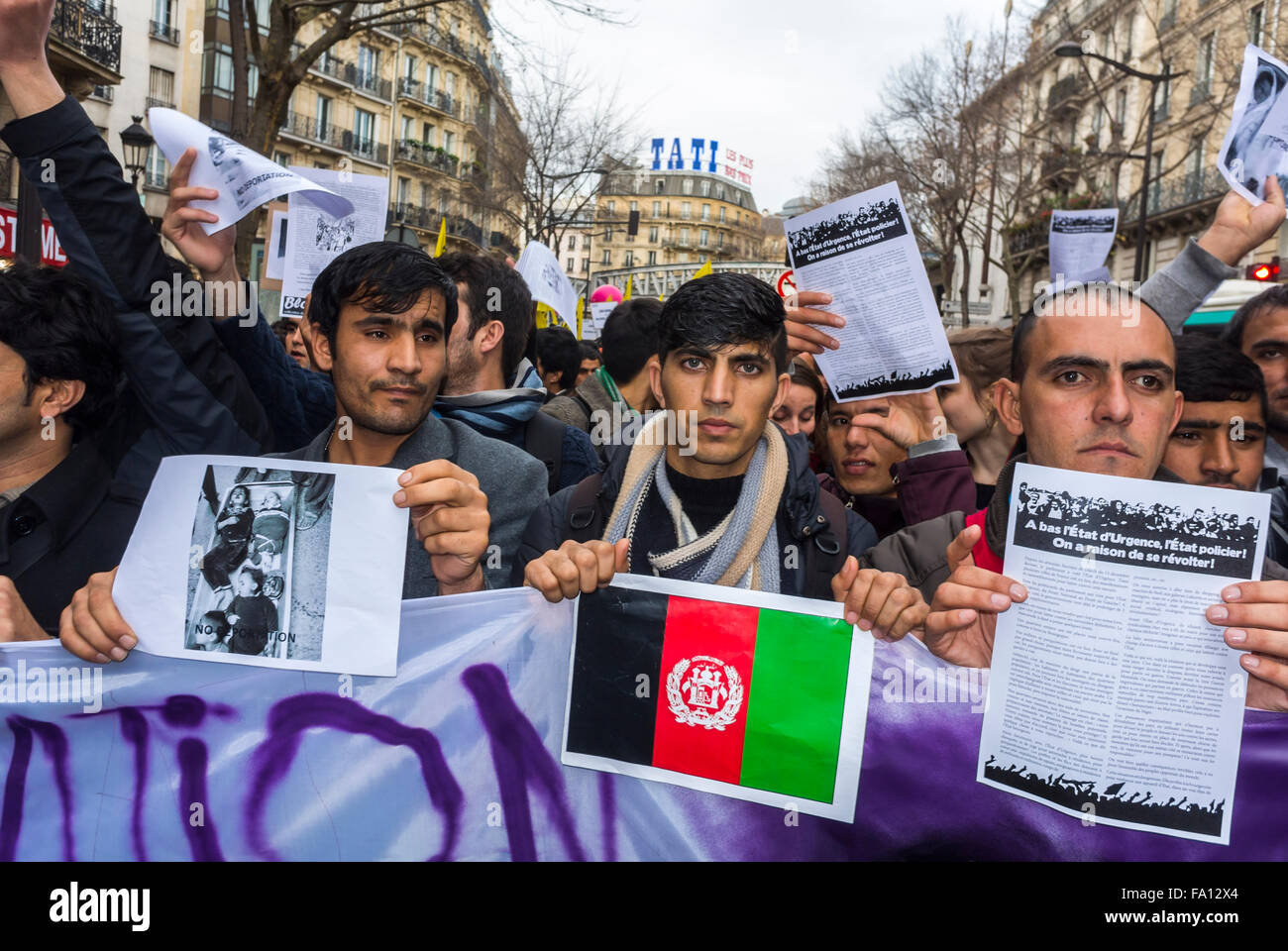 Immigrants protest hi-res stock photography and images - Alamy