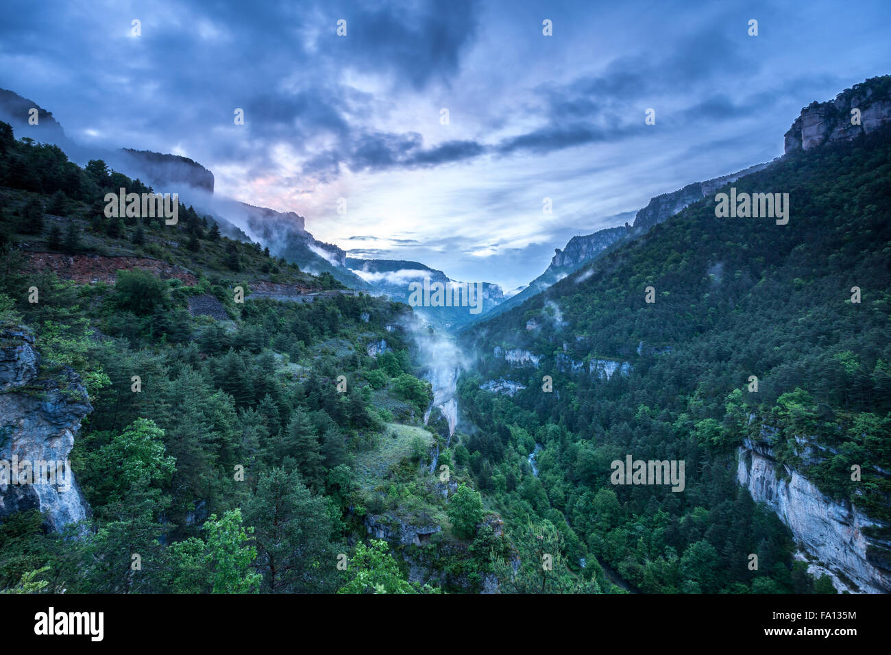 Gorges du Tarn at sunrise Stock Photo - Alamy