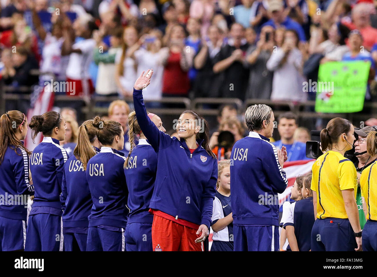 Usa goalkeeper hope solo team hi-res stock photography and images - Alamy