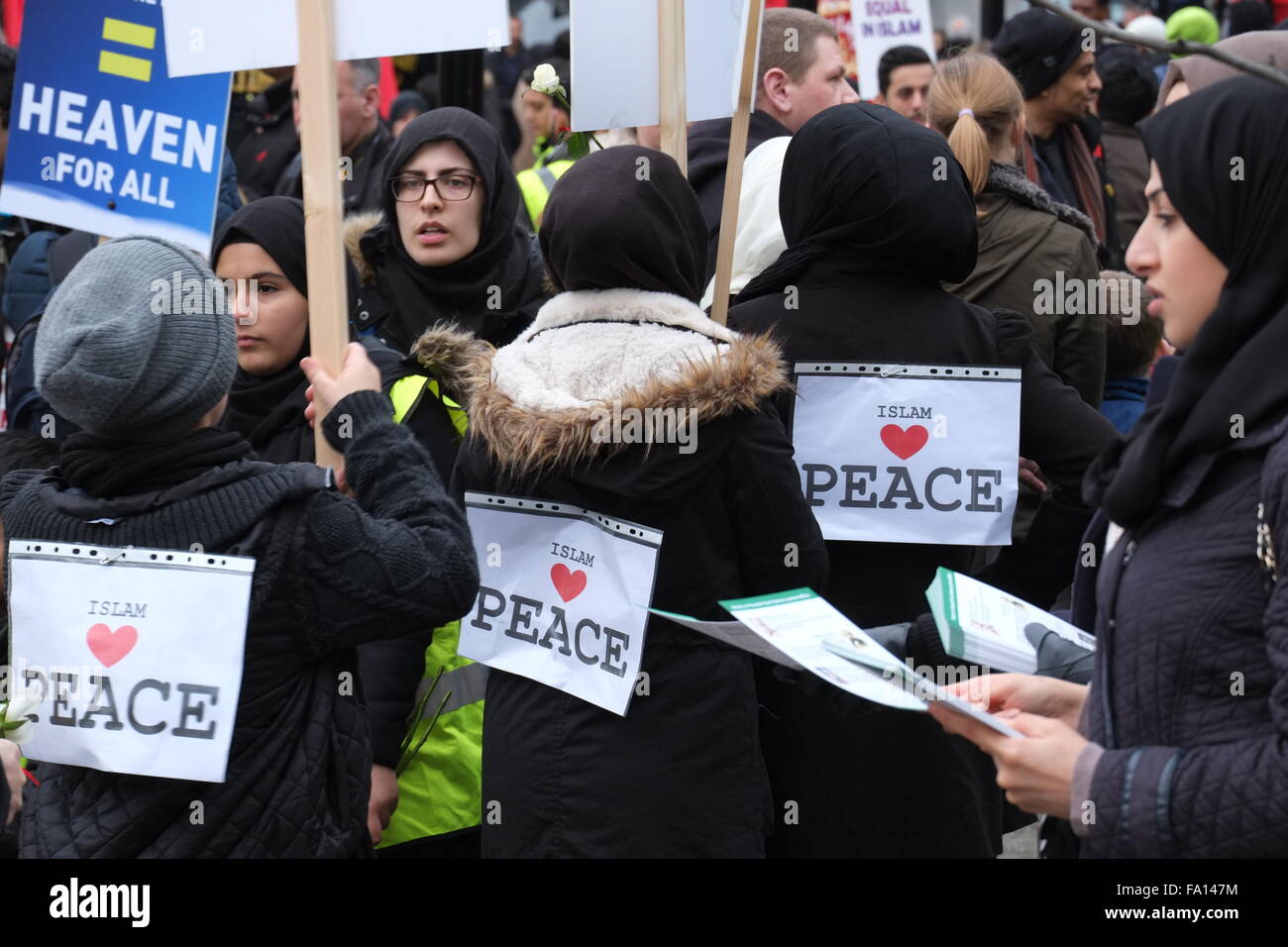 Shia mosque london hi-res stock photography and images - Alamy