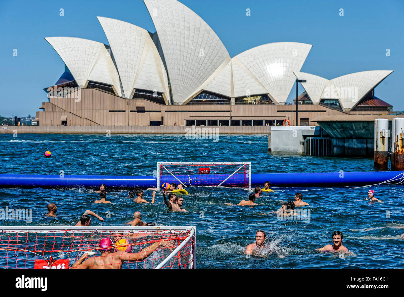 Sydney house with pool hi-res stock photography and images - Alamy