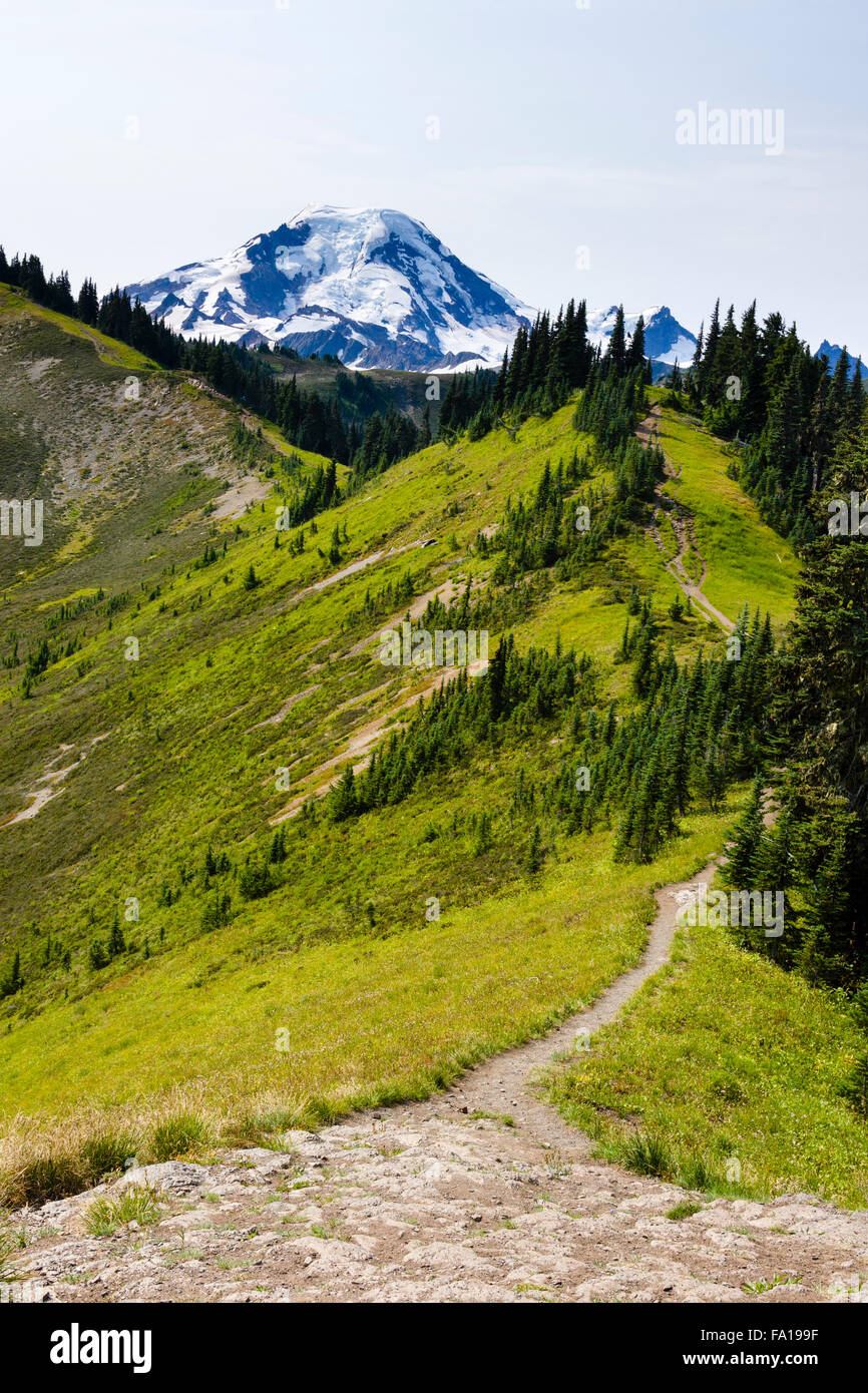 Skyline Divide hiking trail, Mt. Baker-Snoqualmie National Forest ...