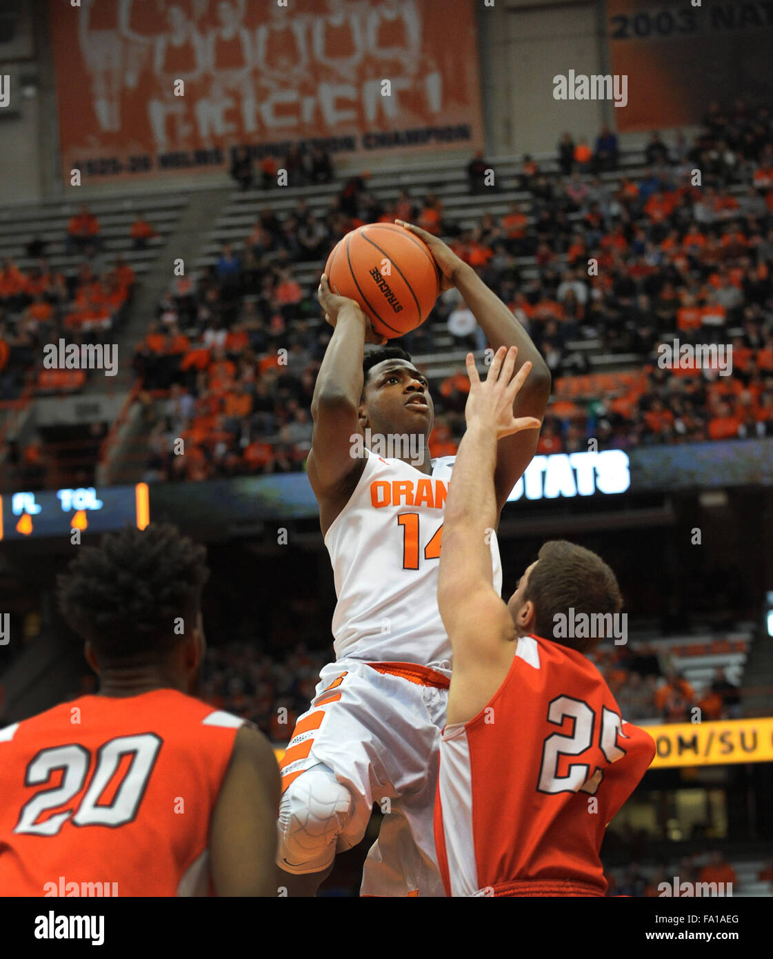Syracuse, NY, USA. 19th Dec, 2015. Syracuse guard Kaleb Joseph (14 ...