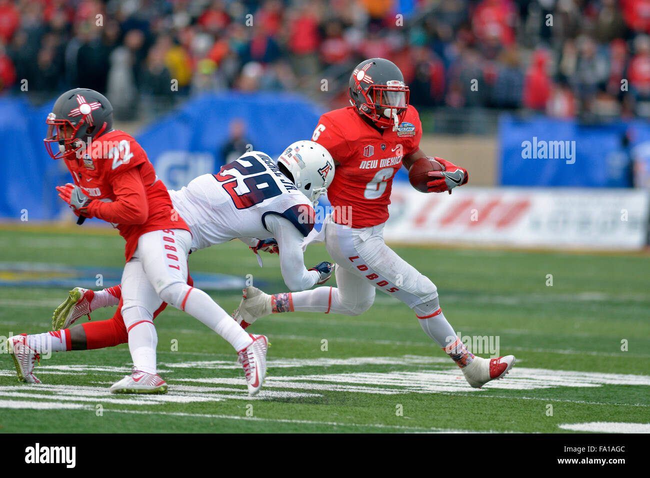 Albuquerque, New Mexico. 19th Dec, 2015. New Mexico Lobos running back ...