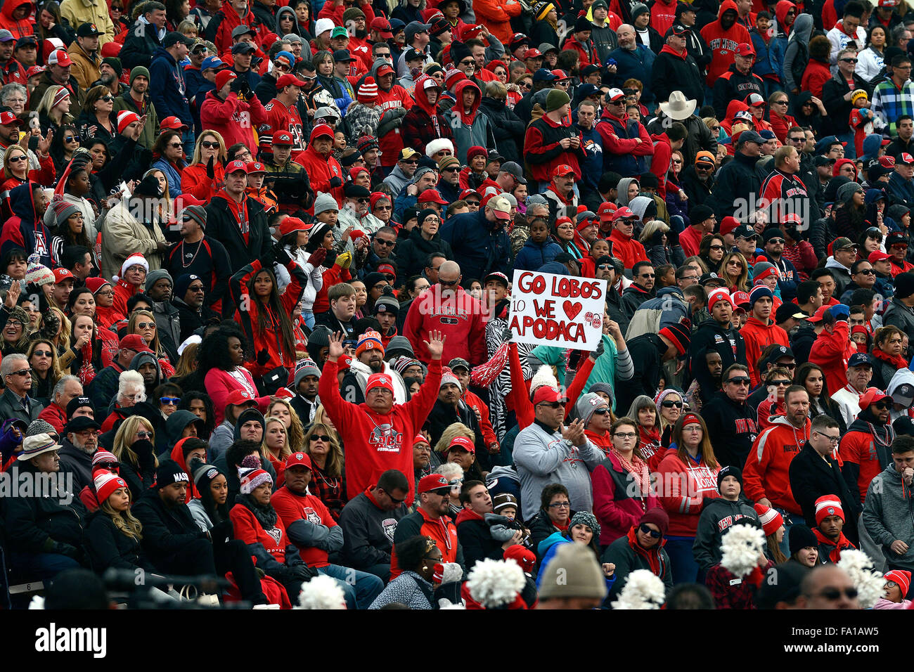 Albuquerque, NM, USA. 19th Dec, 2015. Large crowd at the Gildan New ...