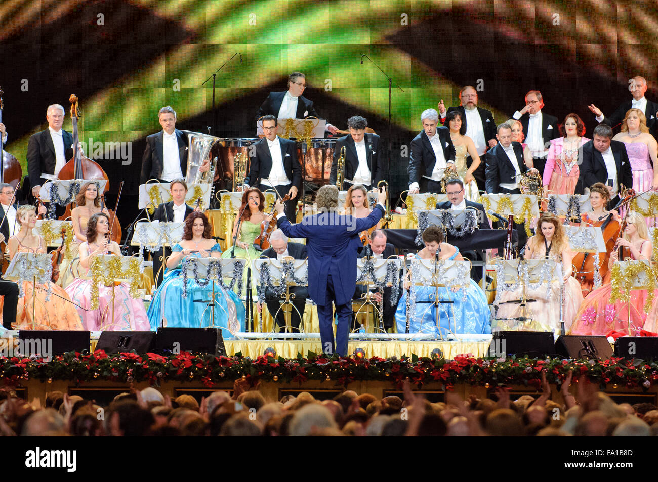 Andre rieu strauss orchestra performing hi-res stock photography and ...