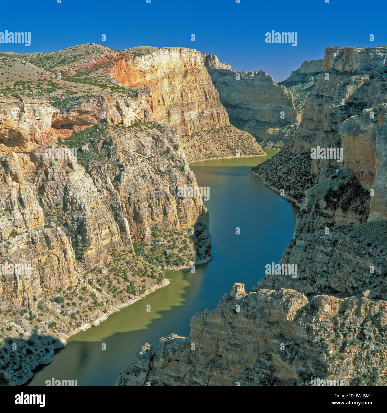 cliffs along bighorn canyon near warren, montana Stock Photo - Alamy