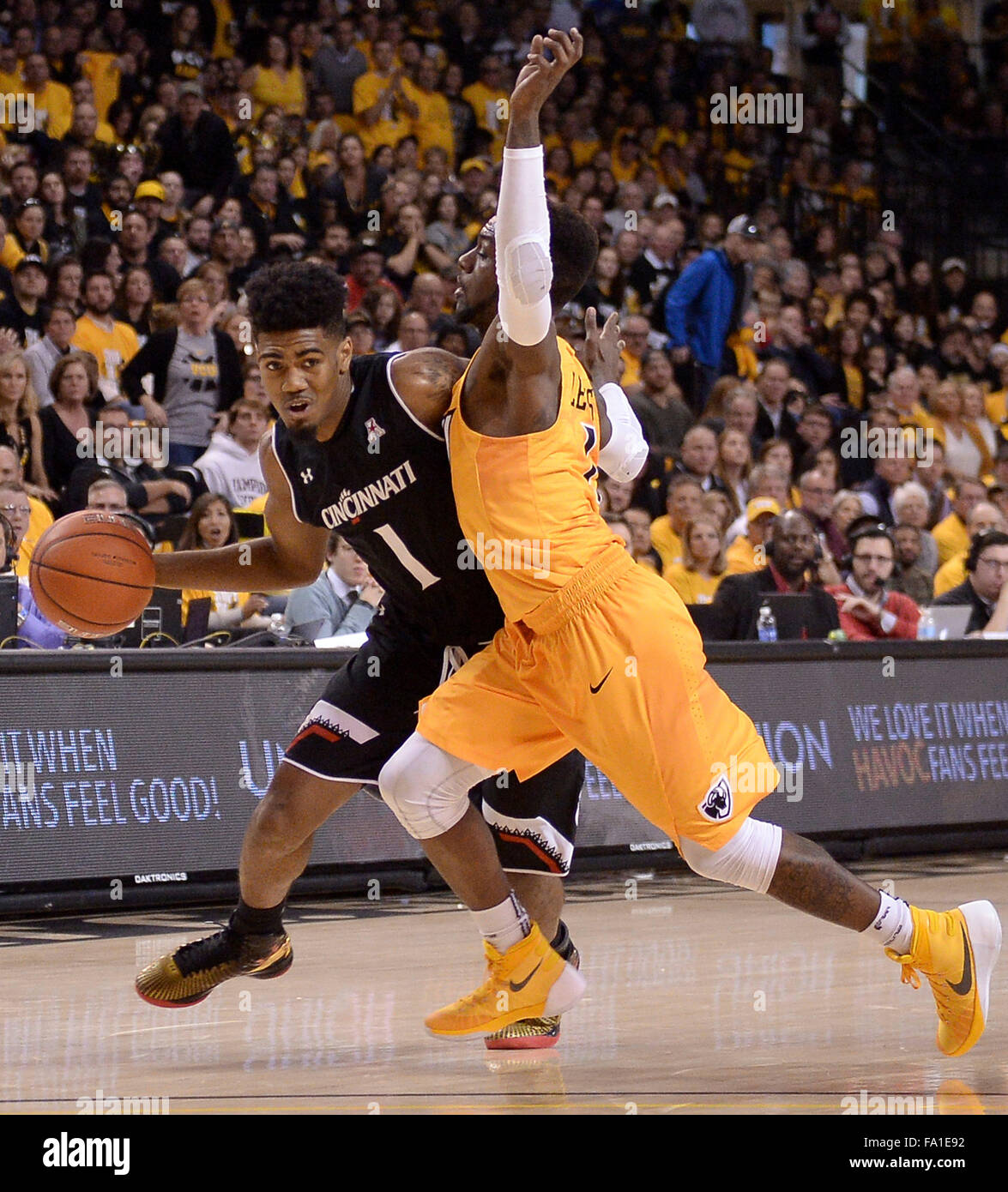 Richmond, Virginia, USA. 19th Dec, 2015. VCU guard JEQUAN LEWIS (1 ...