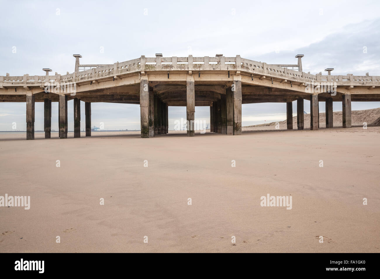 The pier that reaches deep into the sea Stock Photo - Alamy