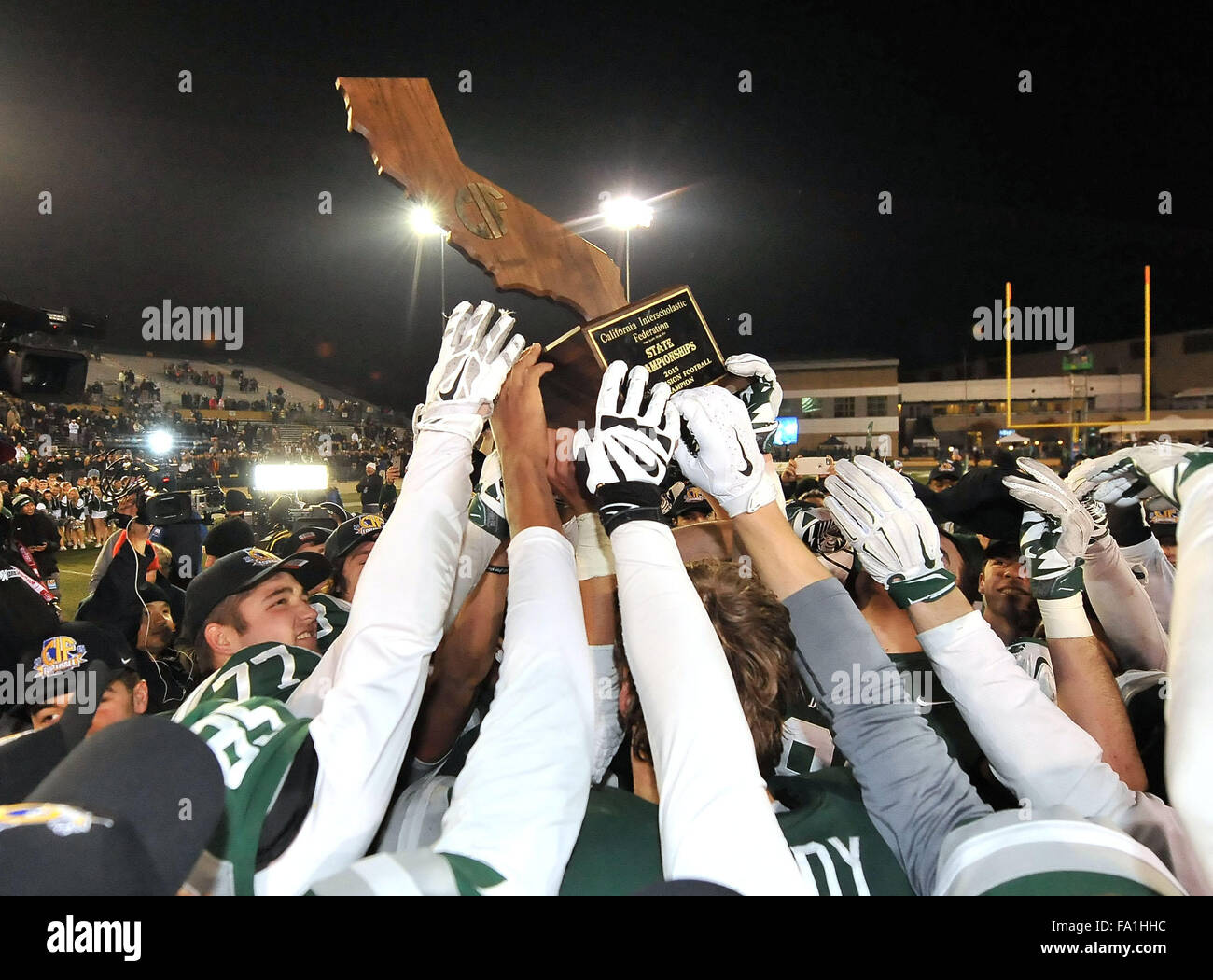 Sacramento, CA. 19th Dec, 2015. De La Salle players with the ...