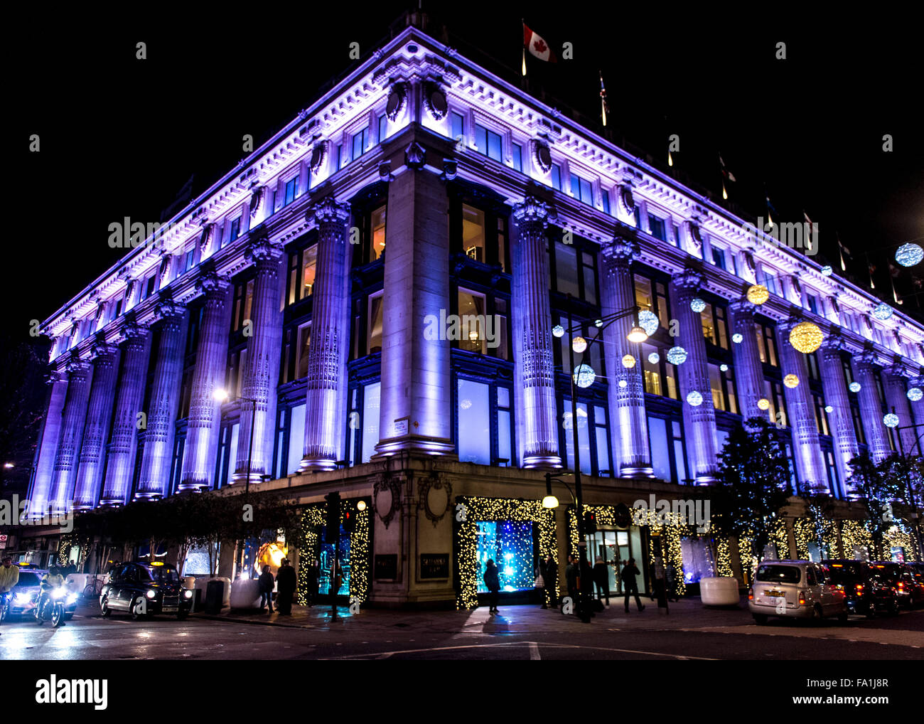 Shop window displays on London's Oxford Street for the festive season ...