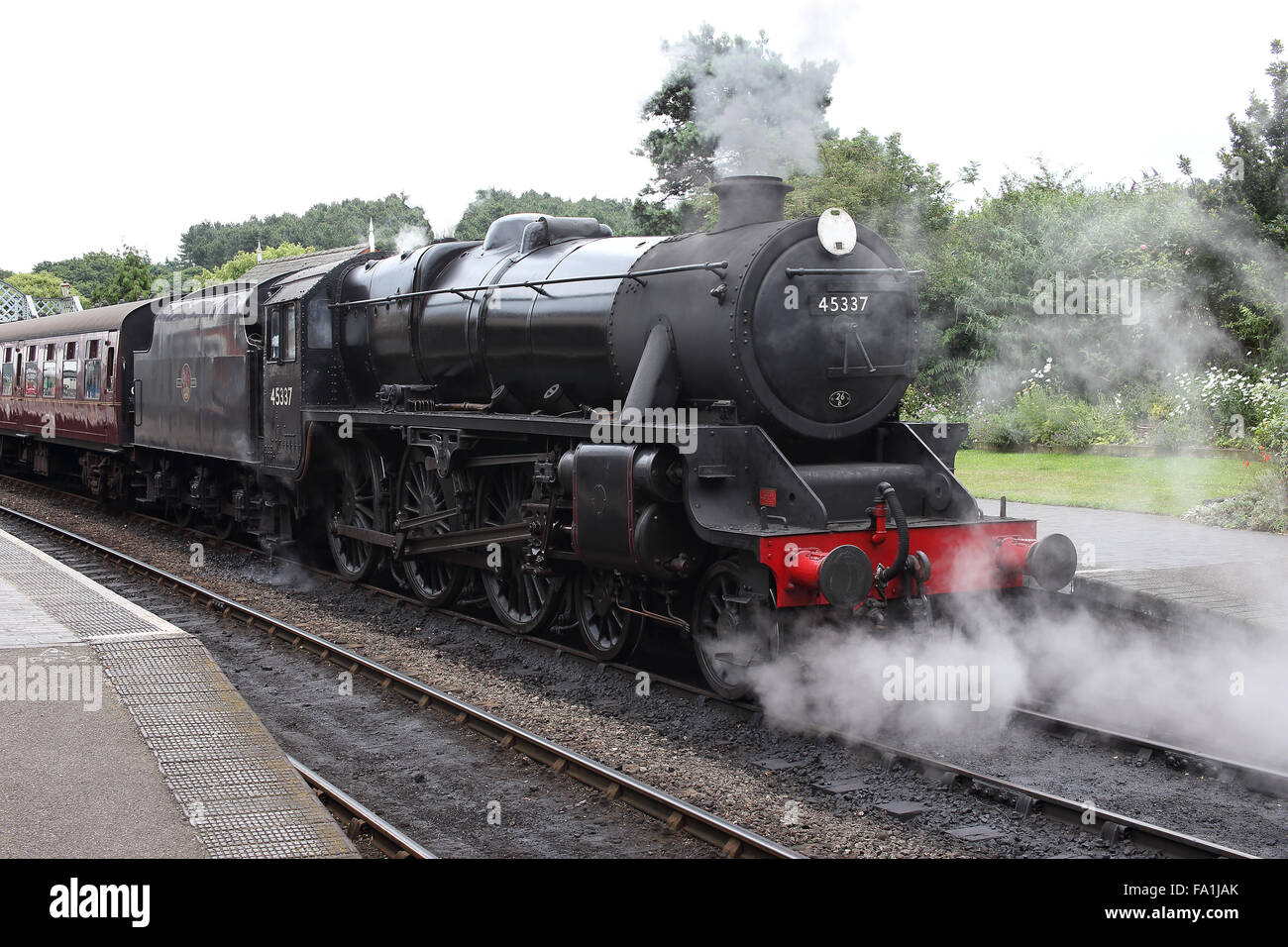 LMS Stanier Class 5, "Black 5", 45337, on platform at Weybourne on the ...