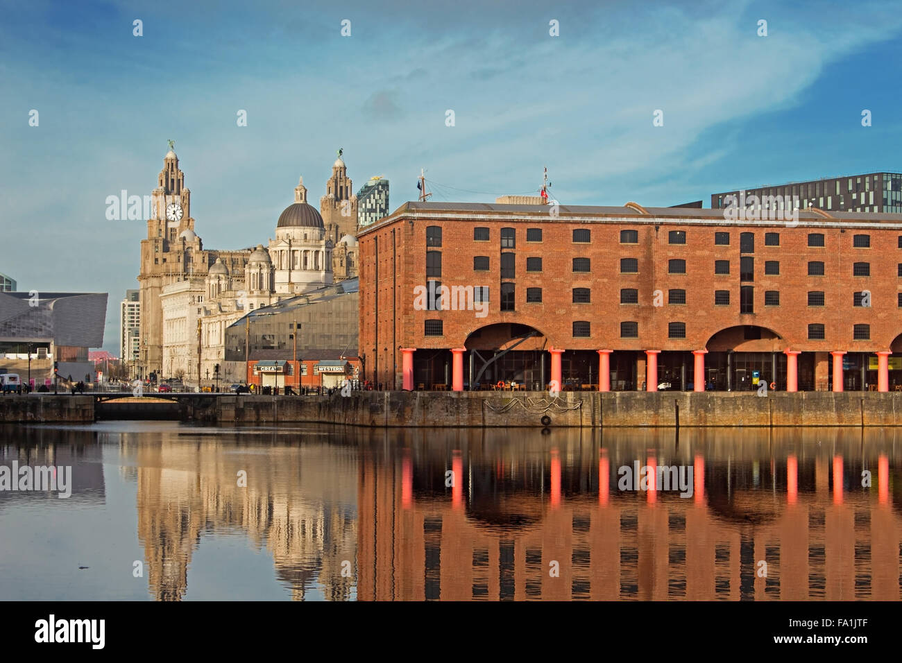 Victorian buildings in liverpool hi-res stock photography and images ...
