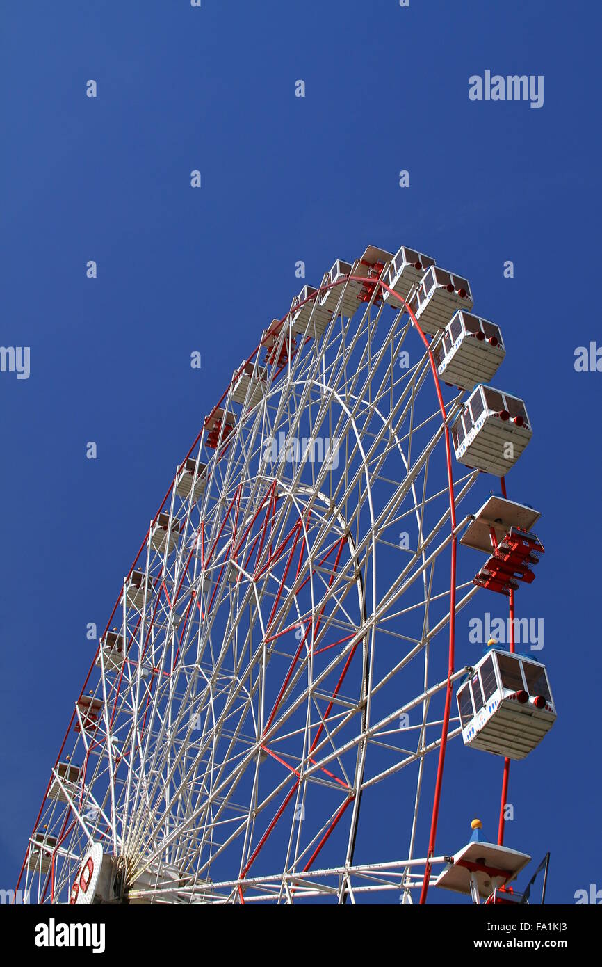 Ferris wheel in Moscow Stock Photo - Alamy