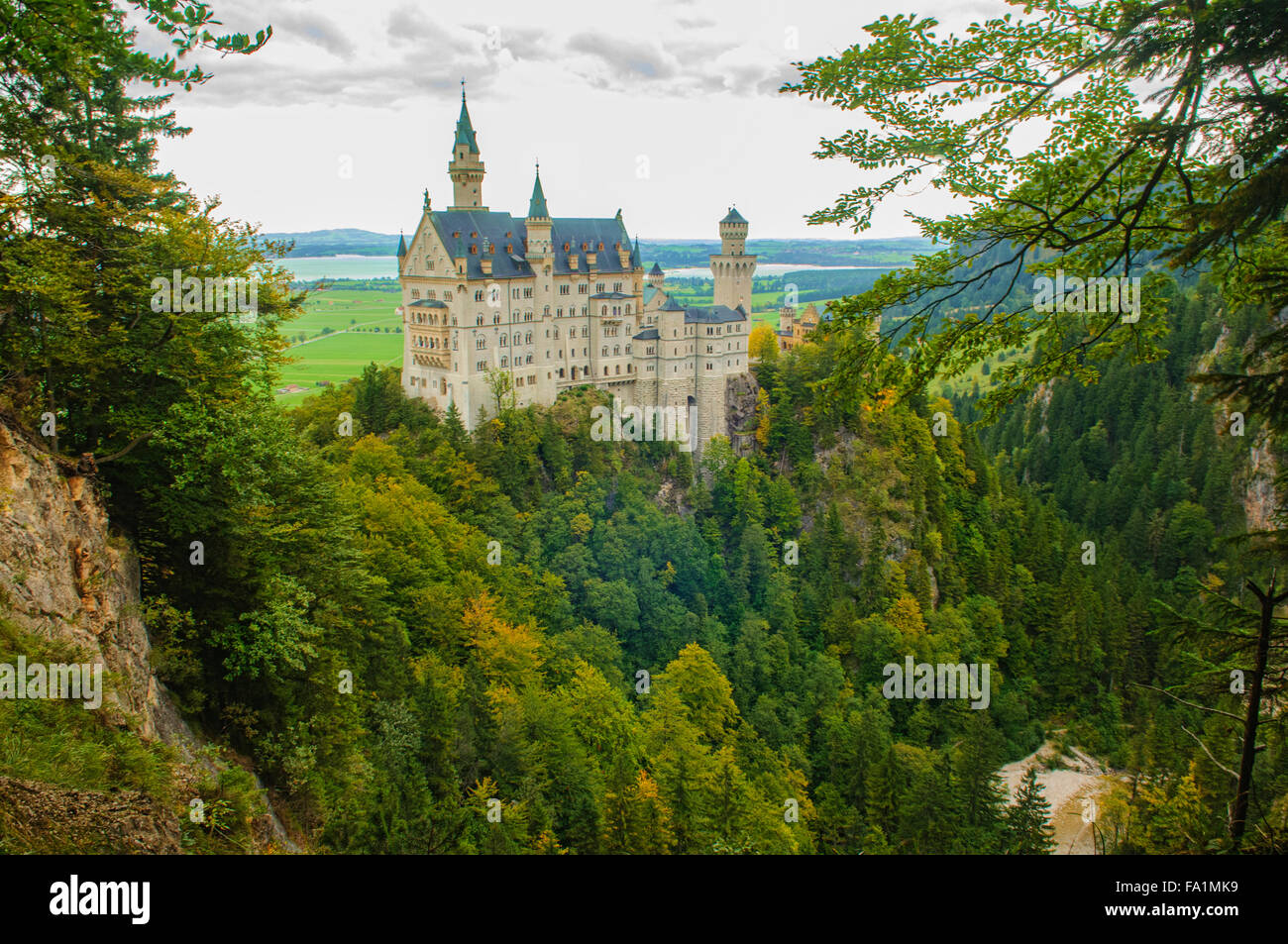 Schloss Neuschwanstein castle in Schwangau, Bavaria, Germany Stock ...