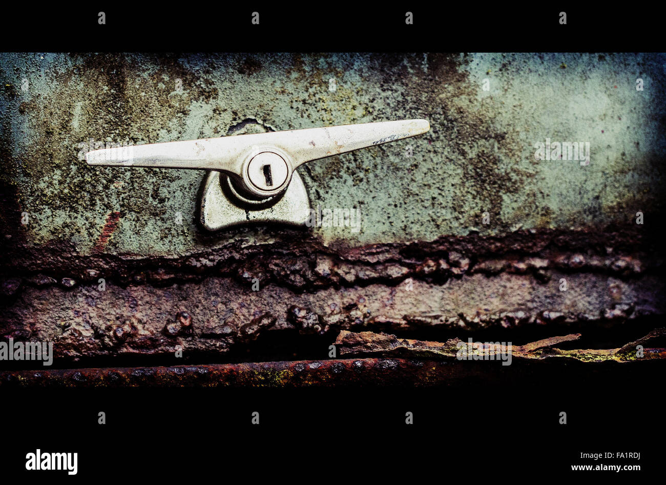 Rusty Car Boot of a Morris Minor Car Stock Photo - Alamy