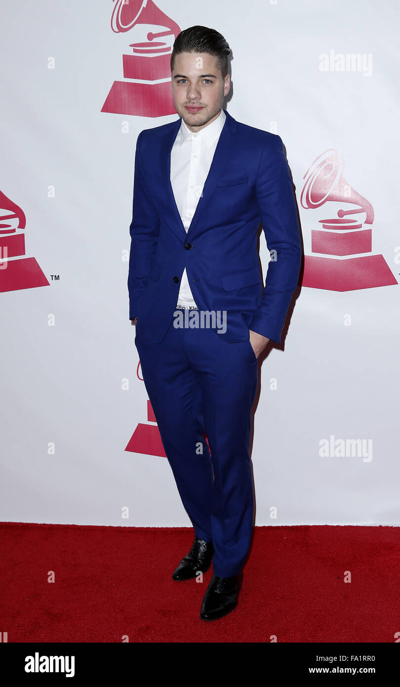 2015 Latin Person of the Year Gala Celebrates Roberto Carlos at ...