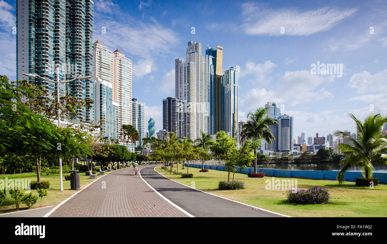 Panama city skyline hi-res stock photography and images - Alamy