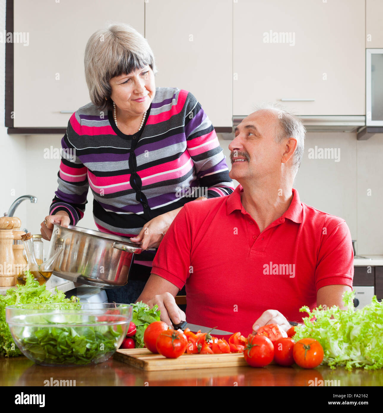 Loving family home chores hi-res stock photography and images - Alamy