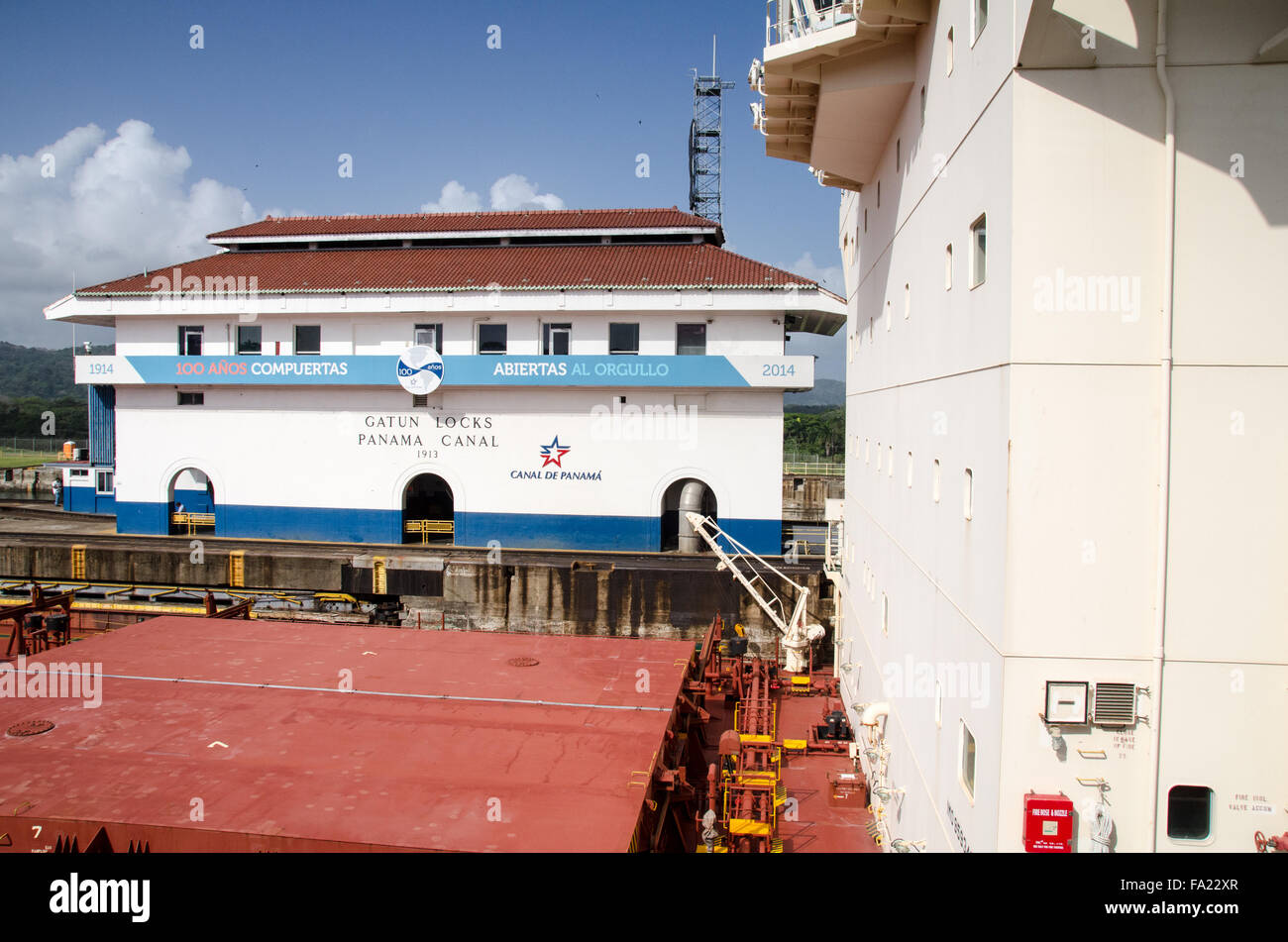 Ship Passing Through Gatun Locks, Panama Canal. Panama Stock Photo - Alamy