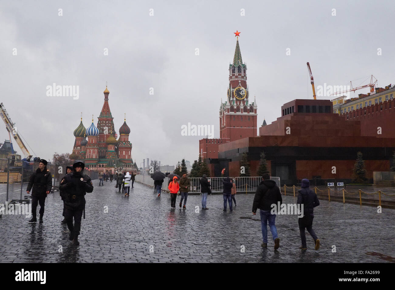 Red square soviet era hi-res stock photography and images - Alamy
