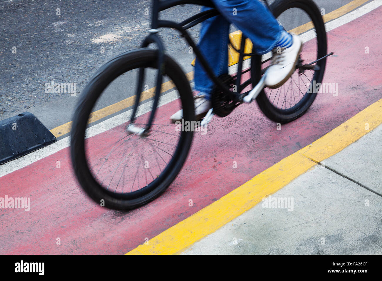 bicyclist bike path in the modern city Stock Photo - Alamy