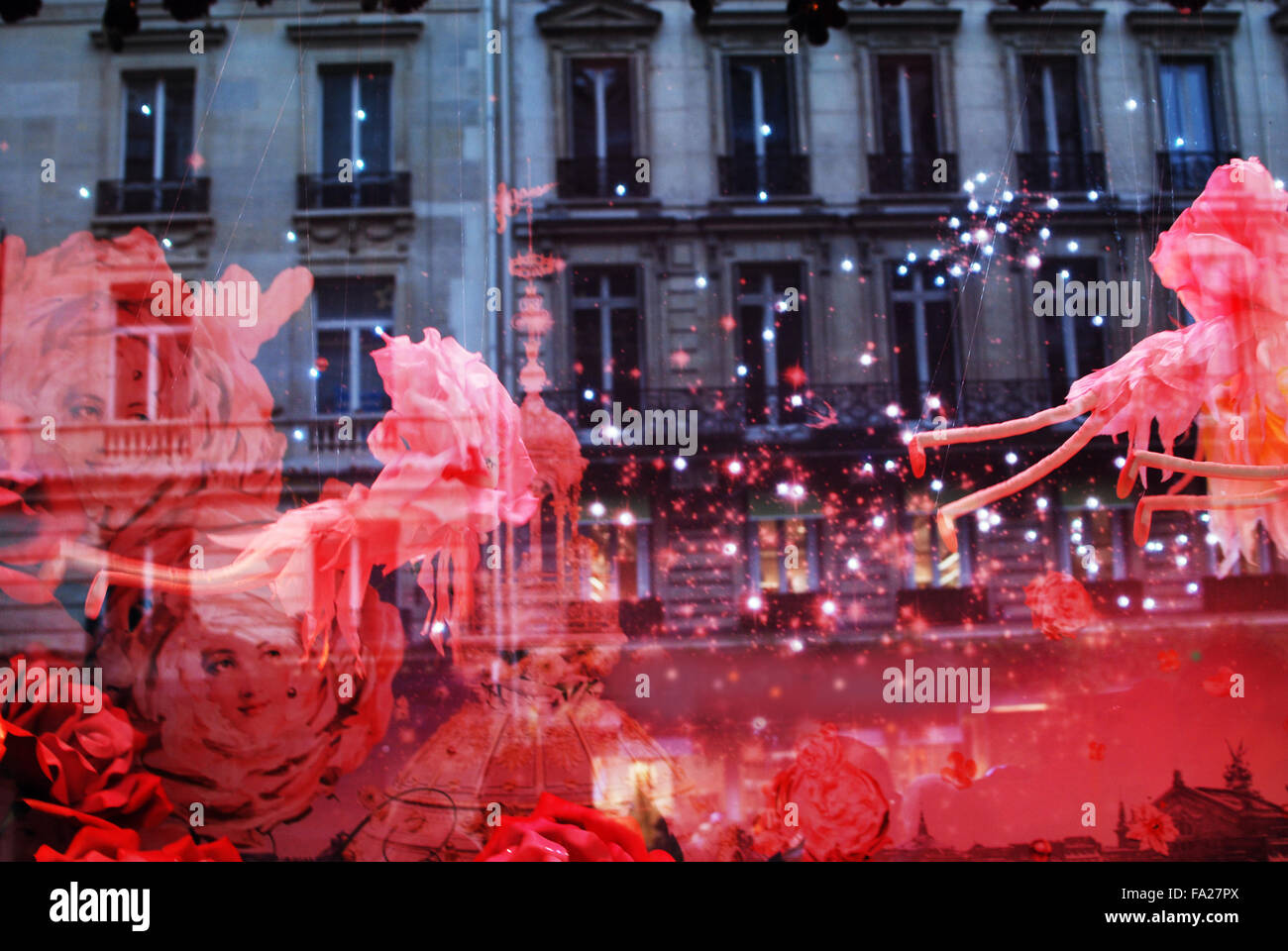 Animated window displays hi-res stock photography and images - Alamy