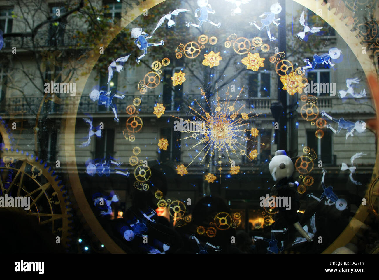 Animated window displays hi-res stock photography and images - Alamy