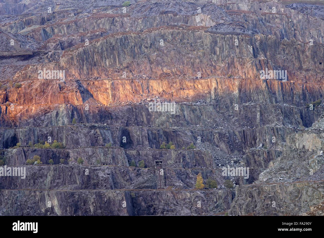 Llanberis abandoned slate quarries hi-res stock photography and images ...