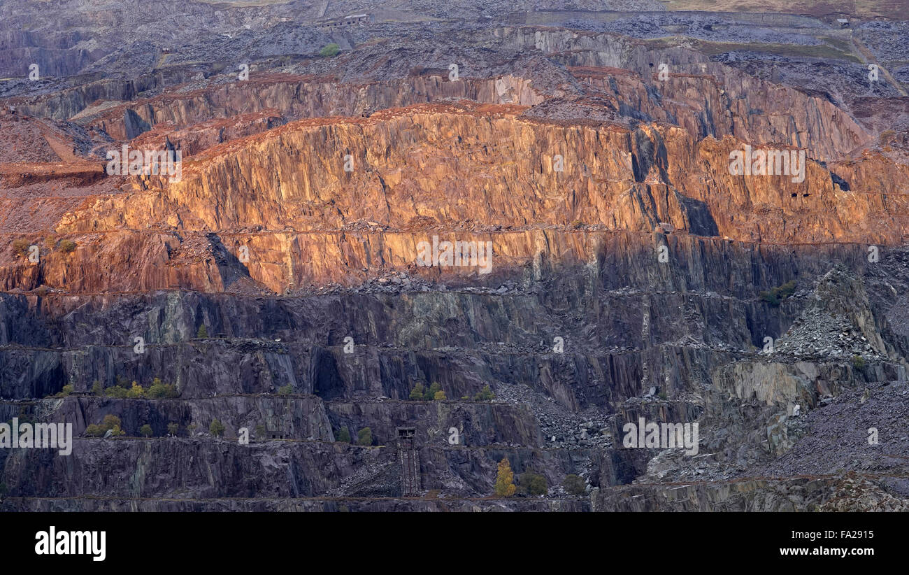 Llanberis abandoned slate quarries hi-res stock photography and images ...