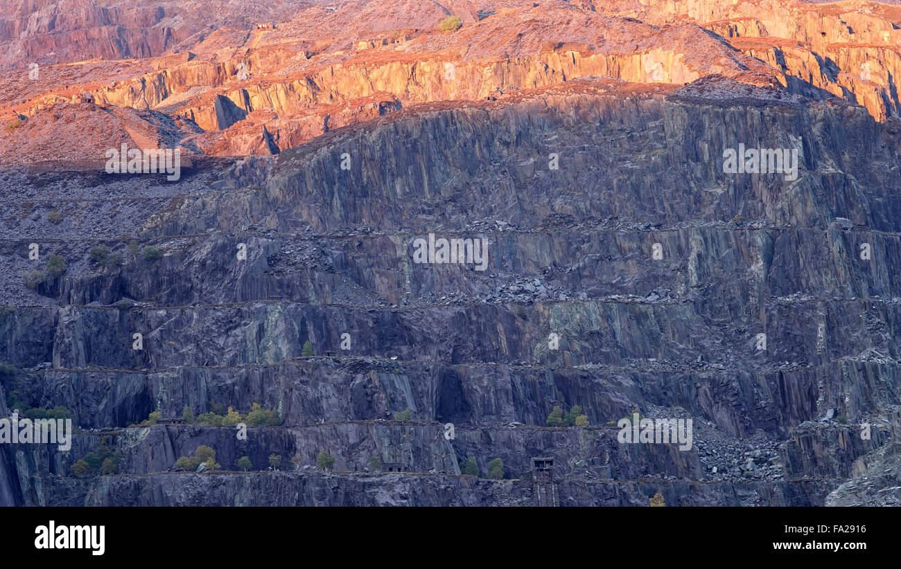 Llanberis abandoned slate quarries hi-res stock photography and images ...