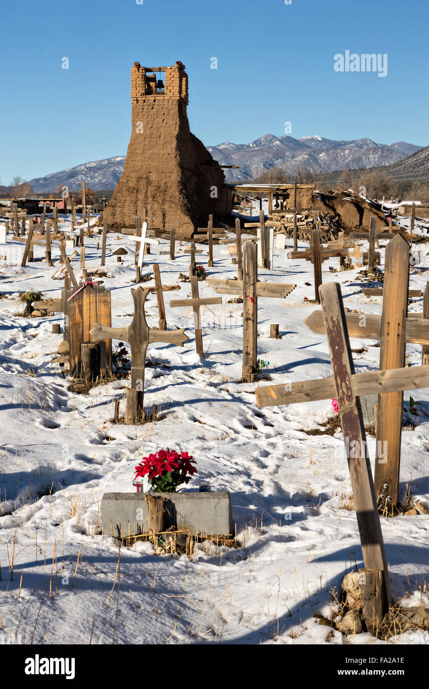 Native cemetery taos new mexico hi-res stock photography and images - Alamy