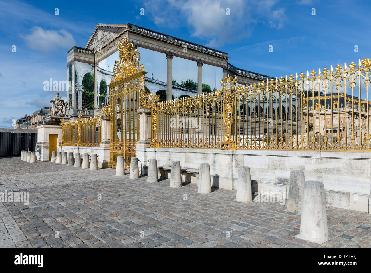 Golden gate of the Royal Chateau of Versailles near Paris, France Stock ...