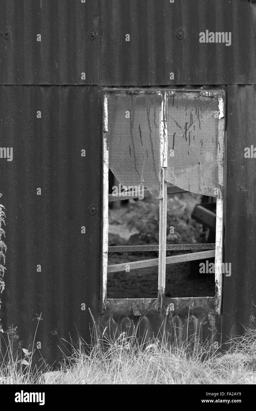 Barn with windows hi-res stock photography and images - Alamy