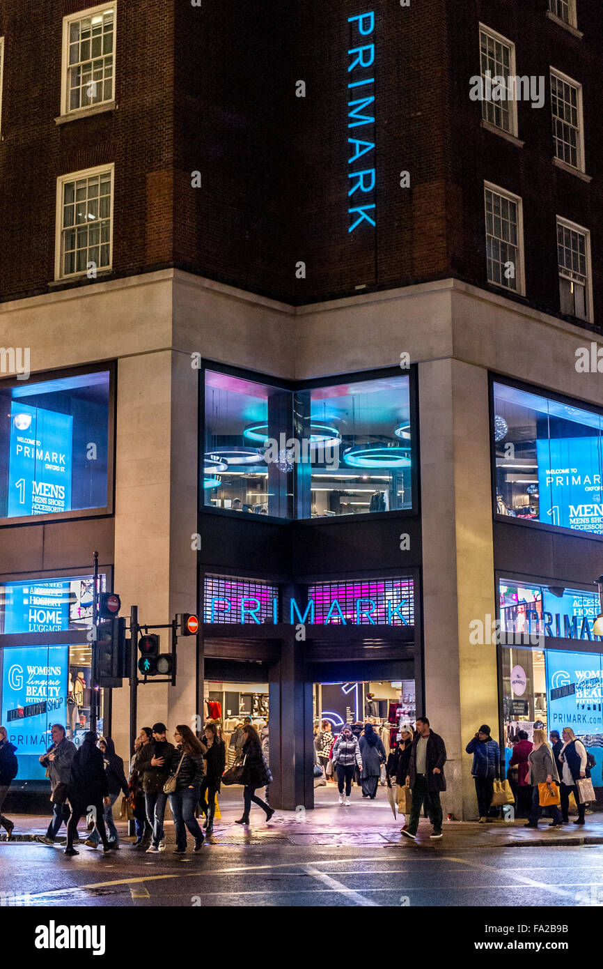 Christmas window displays of major retail stores in and around London's ...