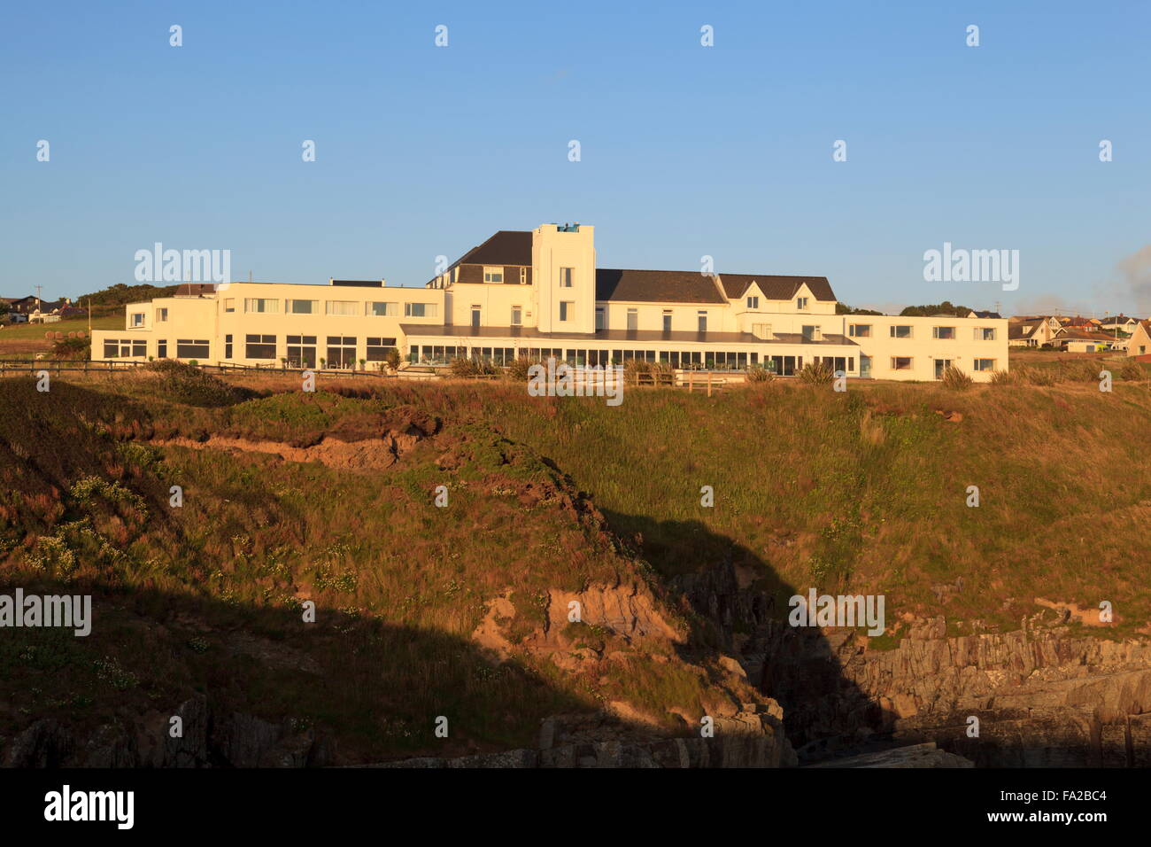The Cliff Hotel At Gwbert on Sea on a pleasant Summers evening Stock ...