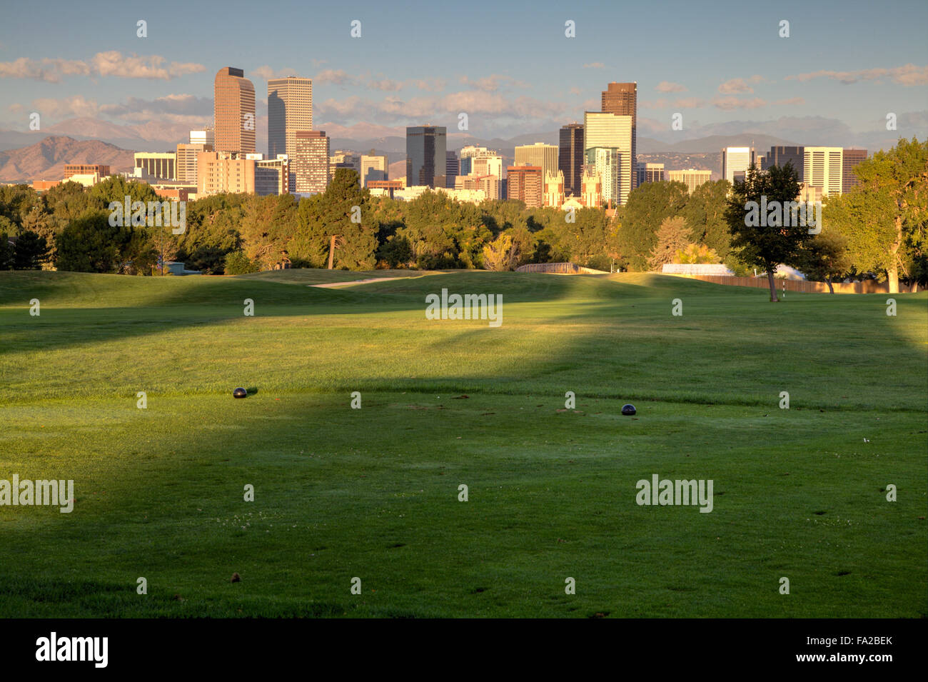 Denver skyline and mountains hi-res stock photography and images - Alamy